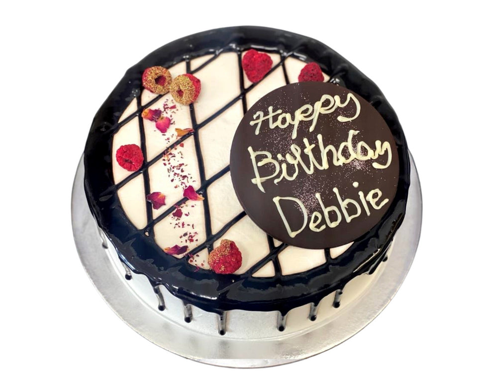 Debbies Custom Birthday Cake – 4meglutenfree